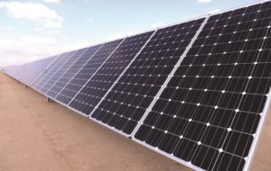 CalCom Energy completes 800-kW solar carports at California outlet mall